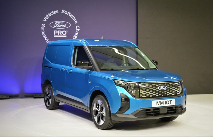 Ford dévoile le nouveau Transit Courier - Auto utilitaire